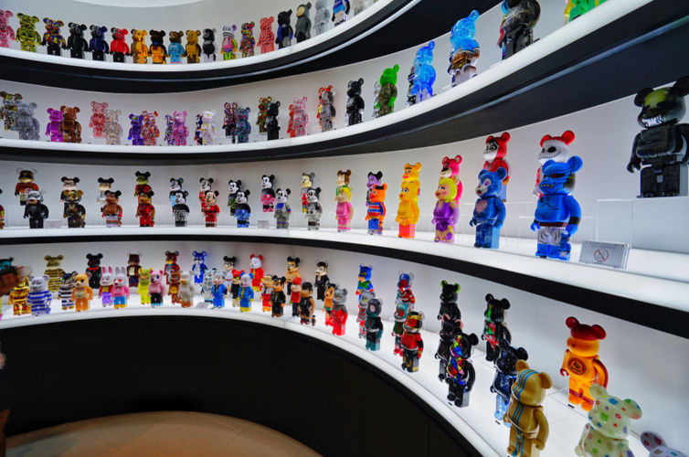 5 Tips For Keeping Your Figurine Collection Looking Mint | StorHub